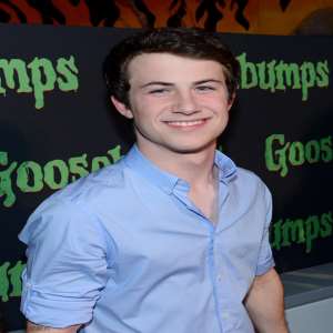 Dylan Minnette Birthday, Real Name, Age, Weight, Height, Family, Facts ...