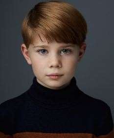 Matthew Illesley Birthday, Real Name, Age, Weight, Height, Family ...