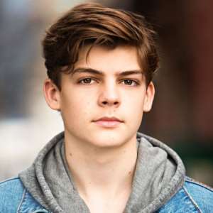 Paxton Singleton Birthday, Real Name, Age, Weight, Height, Family ...