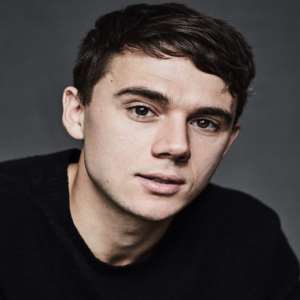 Calam Lynch Birthday, Real Name, Age, Weight, Height, Family, Facts ...