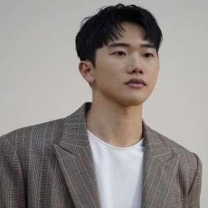 Ahn Ji-ho Birthday, Real Name, Age, Weight, Height, Family, Facts ...