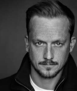 Jolyon Coy Birthday, Real Name, Age, Weight, Height, Family, Facts ...