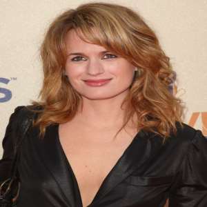 Elizabeth Reaser Birthday, Real Name, Age, Weight, Height, Family ...