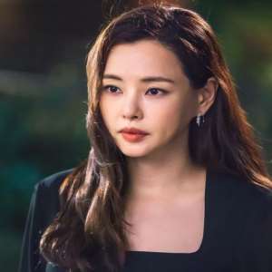 Lee Hanee Birthday, Real Name, Age, Weight, Height, Family, Facts ...