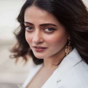 Raima Sen Birthday, Real Name, Age, Weight, Height, Family, Facts ...