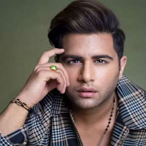 Rajiv Adatia Birthday, Real Name, Age, Weight, Height, Family, Facts ...