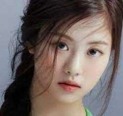 Kim Ga-ram Birthday, Real Name, Age, Weight, Height, Family, Facts ...