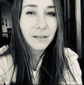 Lora Martinez-Cunningham Birthday, Real Name, Age, Weight, Height ...