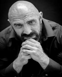 Charlie Rawes Birthday, Real Name, Age, Weight, Height, Family, Facts ...