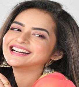 Aanchal Goswami Birthday, Real Name, Age, Weight, Height, Family, Facts ...