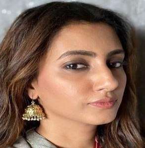 Additi Gupta Birthday, Real Name, Age, Weight, Height, Family, Facts ...