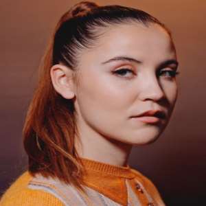 Oona Roche Birthday, Real Name, Age, Weight, Height, Family, Facts ...