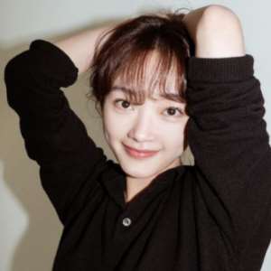 Lee Yoo-Mi Birthday, Real Name, Age, Weight, Height, Family, Facts ...