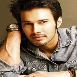 Rajneesh Duggal Birthday, Real Name, Age, Weight, Height, Family, Facts ...