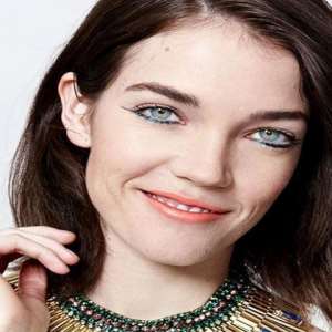Celia Rowlson Hall Birthday, Real Name, Age, Weight, Height, Family ...
