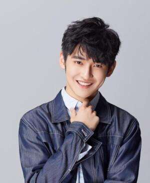 Wu Chongxuan Birthday, Real Name, Age, Weight, Height, Family, Facts ...