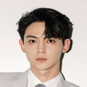 Xiaotian Tang Birthday, Real Name, Age, Weight, Height, Family, Facts ...