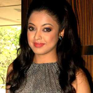 Tanushree Dutta Birthday, Real Name, Age, Weight, Height, Family, Facts ...