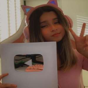 Royale Luna Bio & More - Notednames