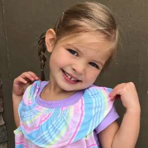 Laura Johnston Birthday, Real Name, Age, Weight, Height, Family, Facts ...