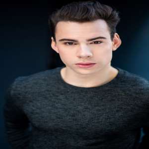 Zac Vran Birthday, Real Name, Age, Weight, Height, Family, Facts ...