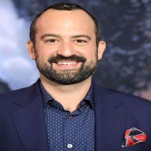 Steve Zissis Birthday, Real Name, Age, Weight, Height, Family, Facts ...