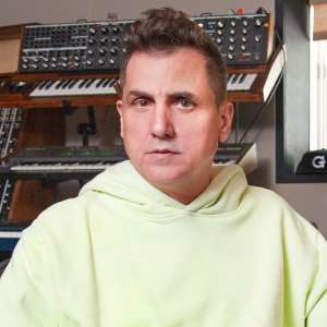 Mike Dean (record producer) Birthday, Real Name, Age, Weight, Height ...