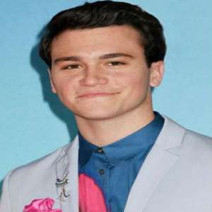Kalama Epstein Birthday, Real Name, Age, Weight, Height, Family, Facts ...