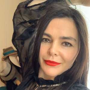 Joanne Black Birthday, Real Name, Age, Weight, Height, Family, Facts ...