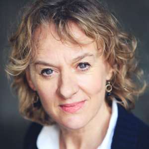 Niamh Cusack Birthday, Real Name, Age, Weight, Height, Family, Facts ...