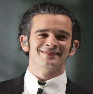 Matty Healy Birthday, Real Name, Age, Weight, Height, Family, Facts ...
