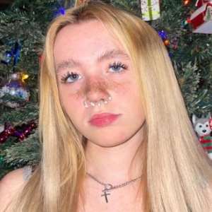 Kayla Malecc Birthday, Real Name, Age, Weight, Height, Family, Facts ...