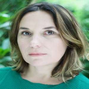 Sandra Huggett Birthday, Real Name, Age, Weight, Height, Family, Facts ...