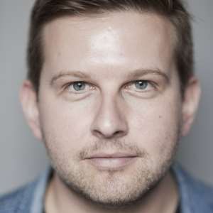 Greg McHugh Birthday, Real Name, Age, Weight, Height, Family, Facts ...