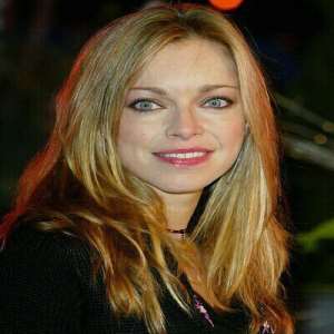 Sarah Alexander Birthday, Real Name, Age, Weight, Height, Family, Facts ...