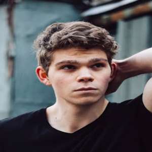 Daniel Diemer Birthday, Real Name, Age, Weight, Height, Family, Facts ...