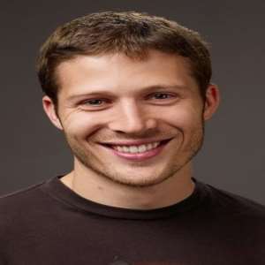 Zach Gilford Birthday, Real Name, Age, Weight, Height, Family, Facts ...
