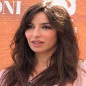 Sabrina Impacciatore Birthday, Real Name, Age, Weight, Height, Family ...