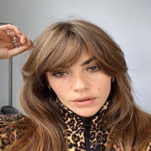 Clara Berry Birthday, Real Name, Age, Weight, Height, Family, Facts ...