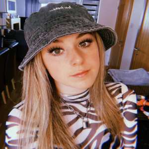 Hope Brett Bio & More - Notednames