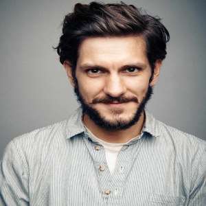 kelly robinson mathew baynton wife