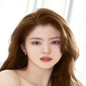 Han So Hee Birthday, Real Name, Age, Weight, Height, Family, Facts ...