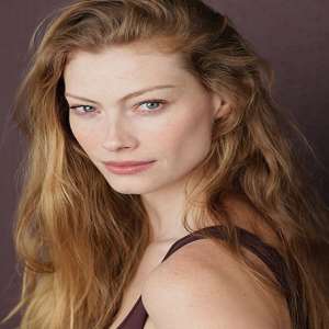 Alyssa Sutherland Birthday, Real Name, Age, Weight, Height, Family ...
