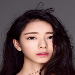 Xin Ruiqi Birthday, Real Name, Age, Weight, Height, Family, Facts ...