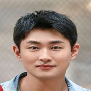 Wang Yanlin Birthday, Real Name, Age, Weight, Height, Family, Facts ...