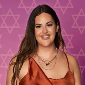 Alexa Alfia Birthday, Real Name, Age, Weight, Height, Family, Facts ...