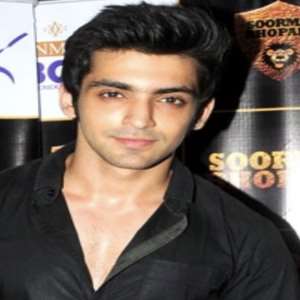 Arjit Taneja Birthday, Real Name, Age, Weight, Height, Family, Facts ...