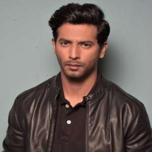Sehban Azim Birthday, Real Name, Age, Weight, Height, Family, Facts ...