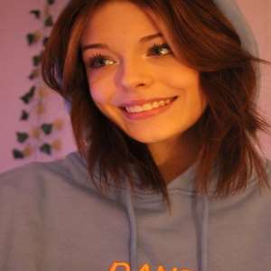 Cora Tilley Birthday, Real Name, Age, Weight, Height, Family, Facts ...