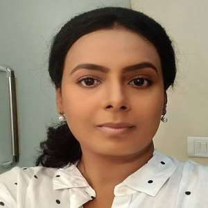 Shruti Gholap Birthday, Real Name, Age, Weight, Height, Family, Facts ...